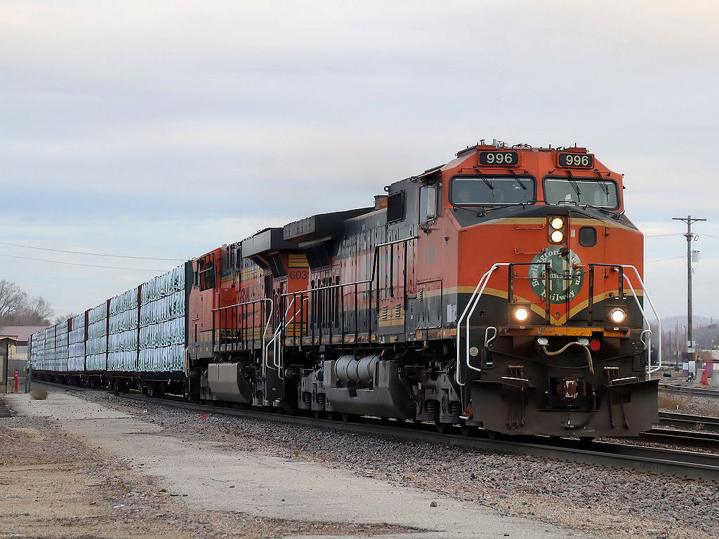 BNSF 996